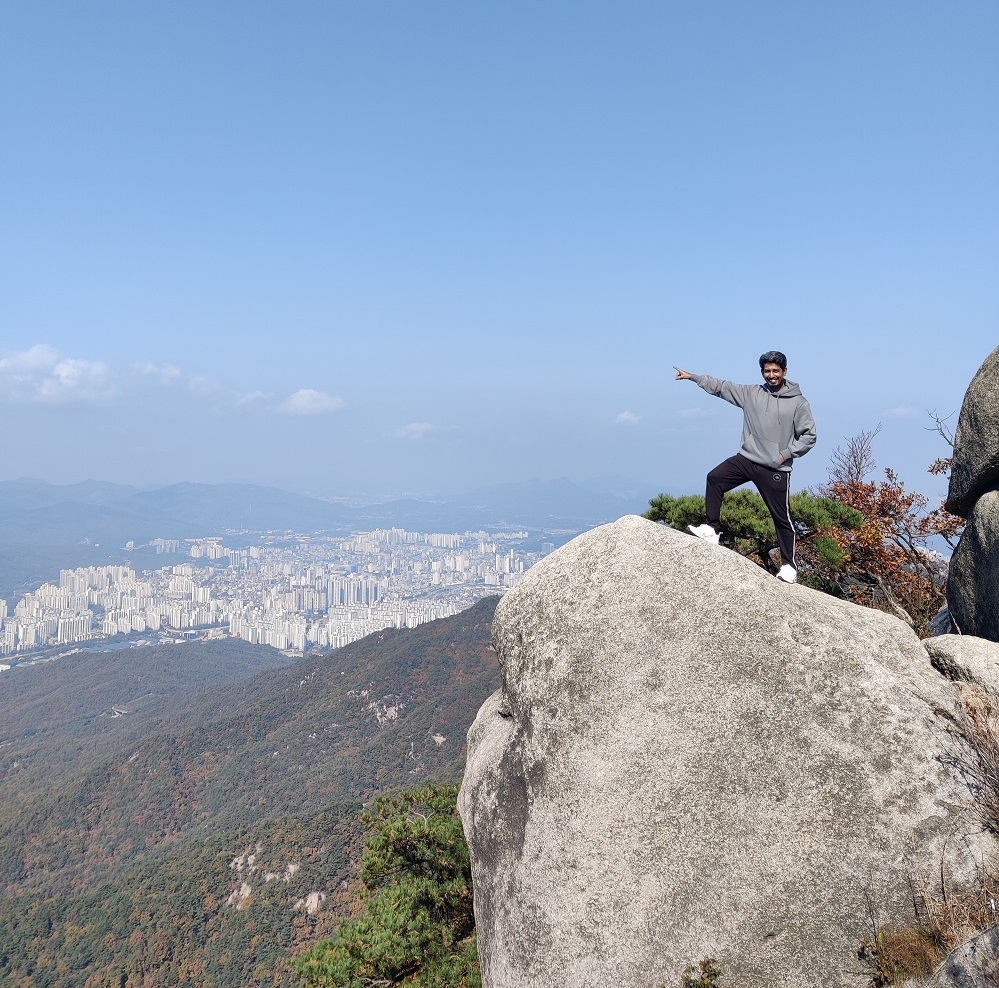 HIKING || JULHAS SUJAN